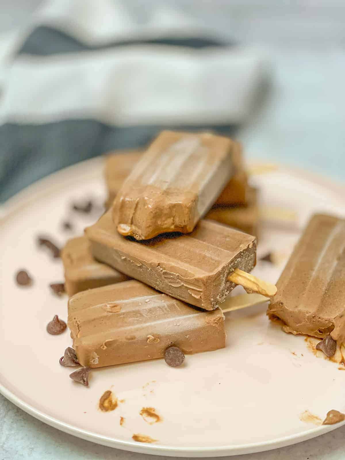 TasteGreatFoodie - Six Ingredient-Creamy Chocolate Fudgesicles - Desserts
