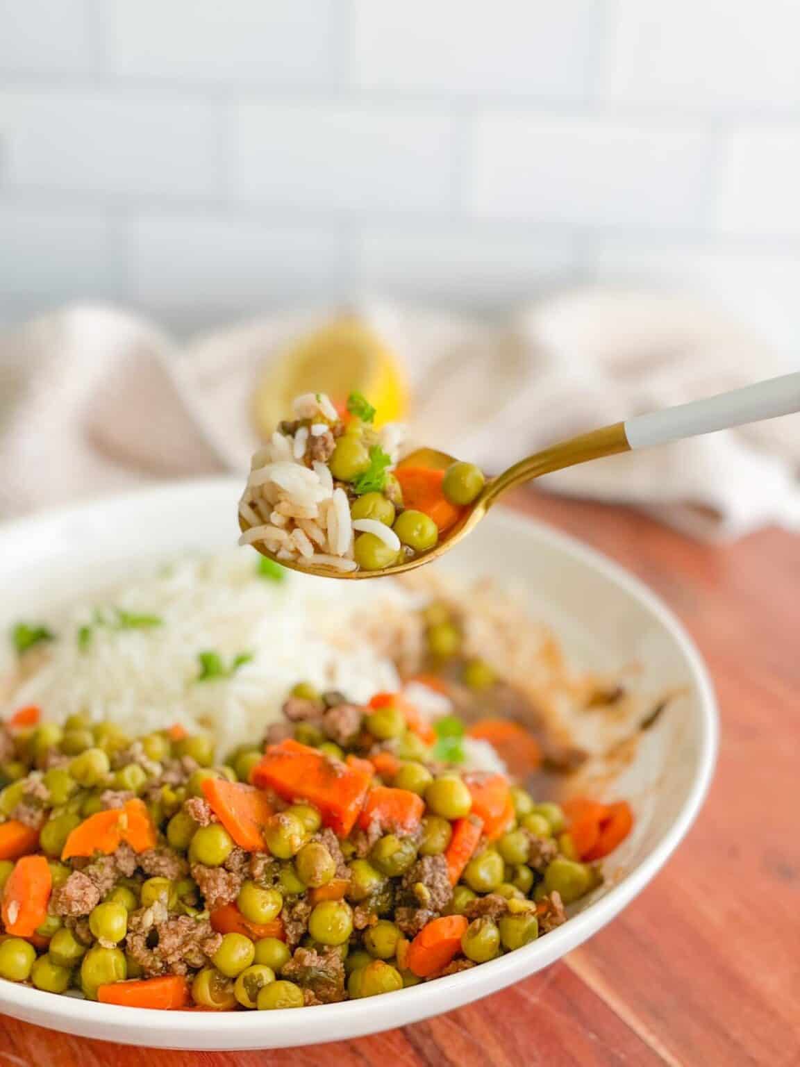 TasteGreatFoodie - Pea and Carrot Stew (Bazella w Roz)