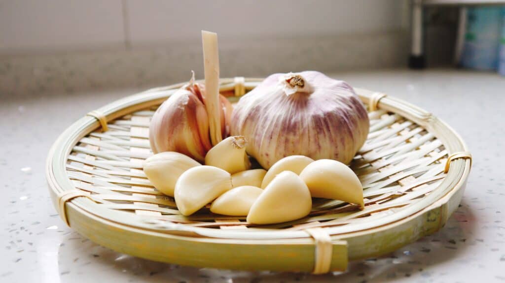 TasteGreatFoodie - How To Peel Garlic In The Microwave! - Tips and Tricks